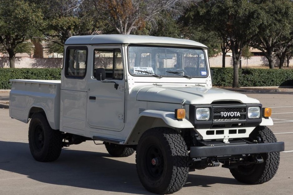 How Much is a Toyota Land Cruiser 55 Series Worth at Auction? | Old ...
