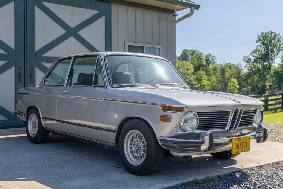 How Much is a BMW 2002 Worth at Auction? | Old Cars Data