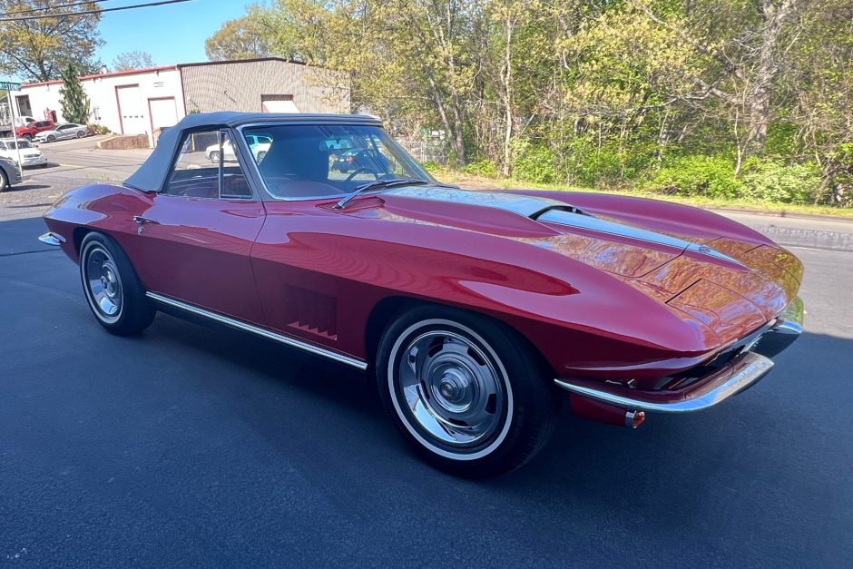 How Much is a Chevrolet Corvette Worth at Auction? | Old Cars Data